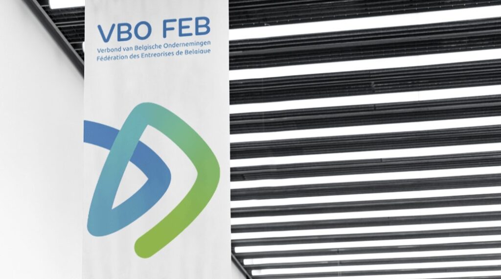 VBO roept massaal op tot laptopdonaties. - Digital for Youth